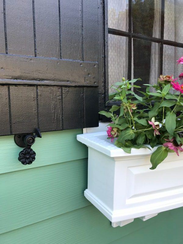 Shutter Dogs / Tiebacks - Flower with Post - 4-1/2" Inch - Cast Iron ...