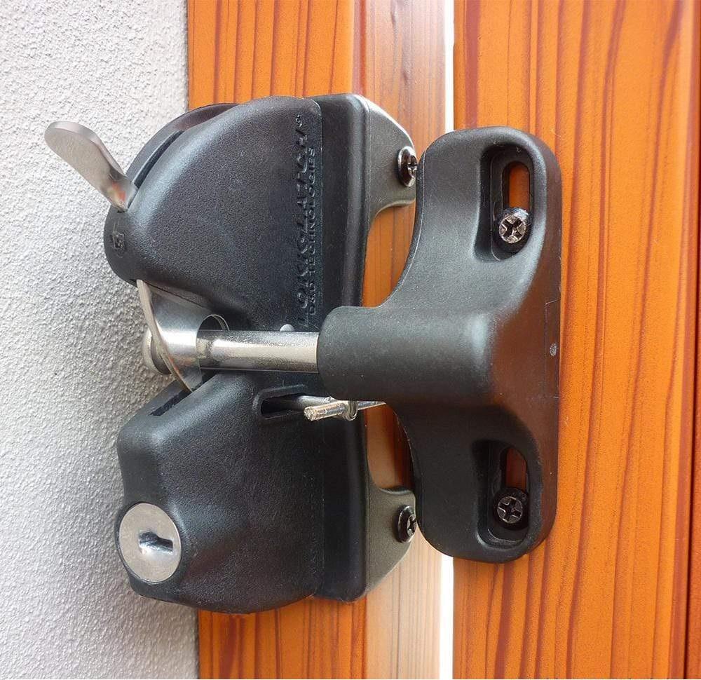 Black Gate Security Latch - 2 Sided - Lockable - Keyed Alike LLAAB ...